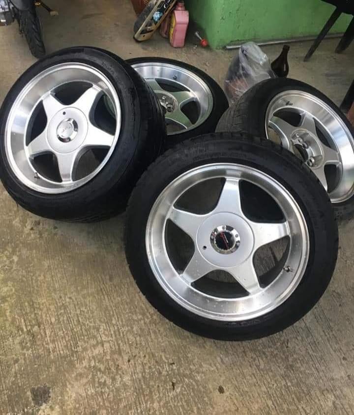 Does someone know what brand and model of rims are these? | Scrolller
