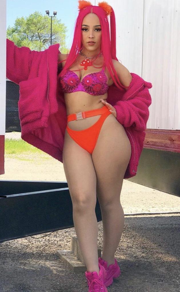 Doja cat is just so fine | Scrolller