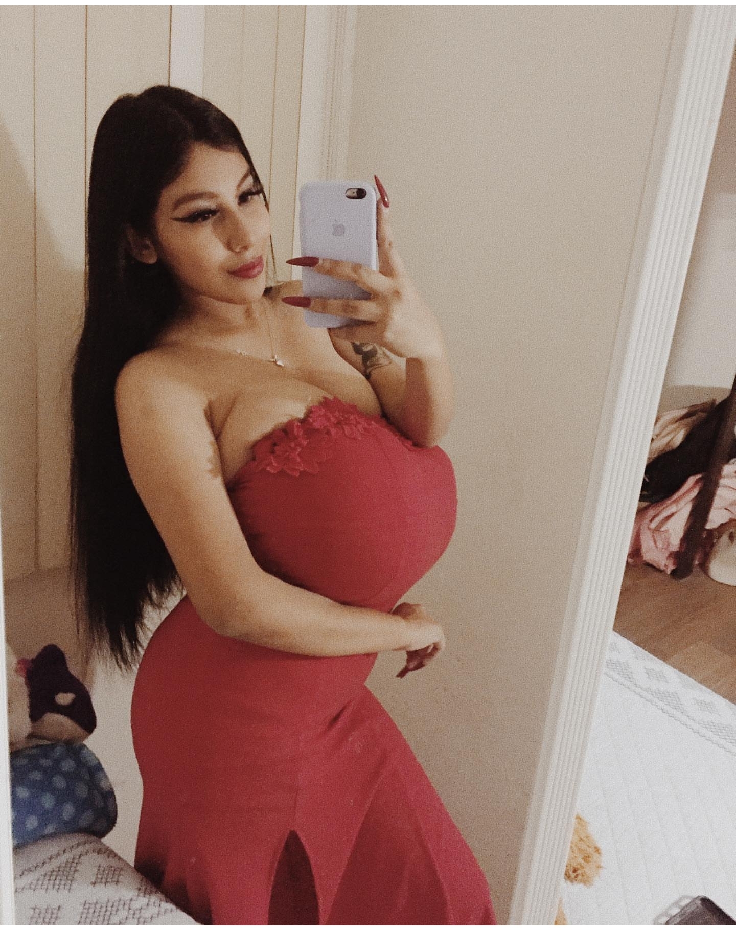 Dont be blind, she stuffs her huge bra lol | Scrolller