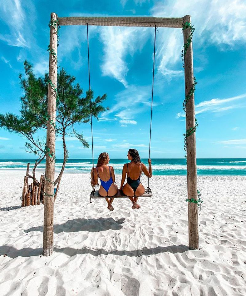 Double beach cheeks | Scrolller