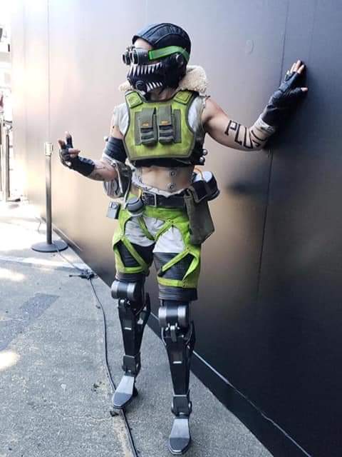 Double leg amputee Female Octane cosplay | Scrolller