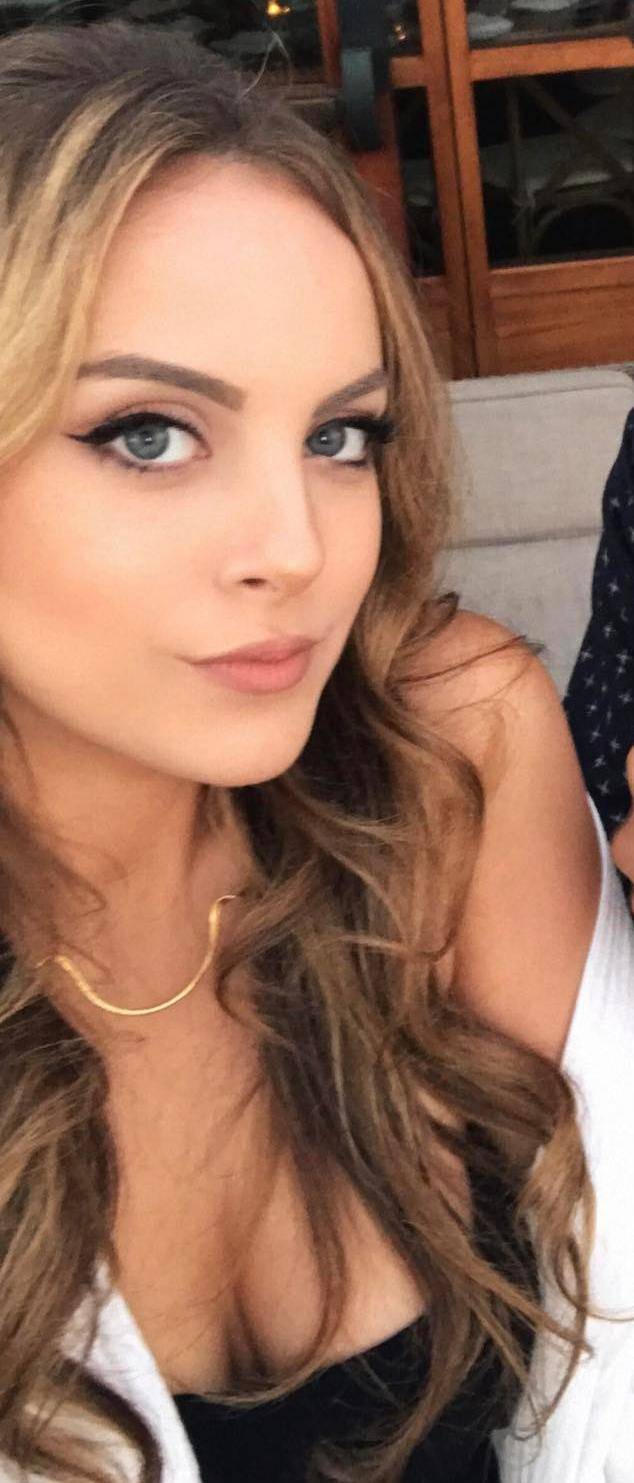 Down Blouse | Scrolller