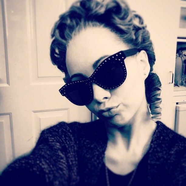 Drawing a blank for a catchy title for this one. | Scrolller