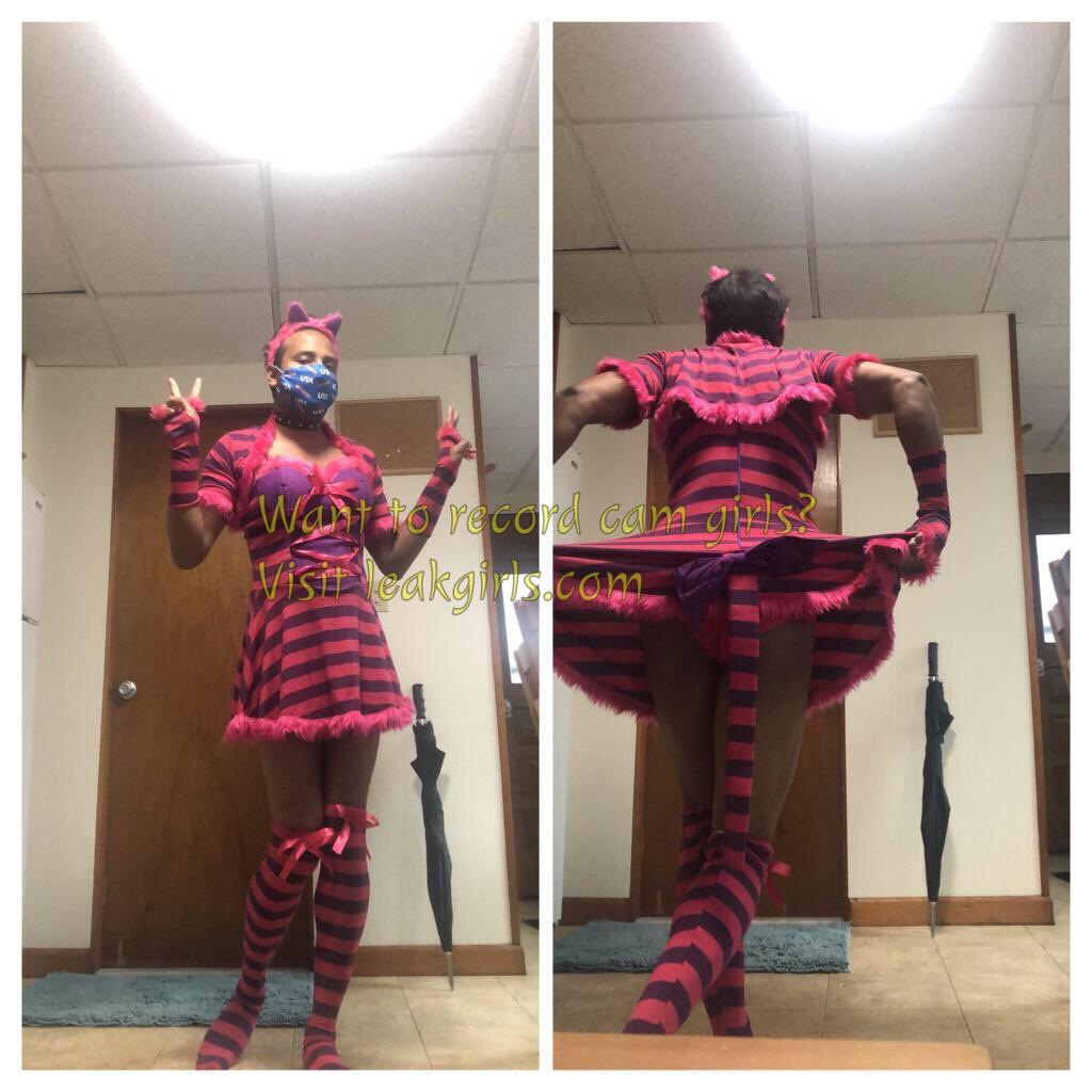 Dressed up as a sissy kitty for Halloween. | Scrolller