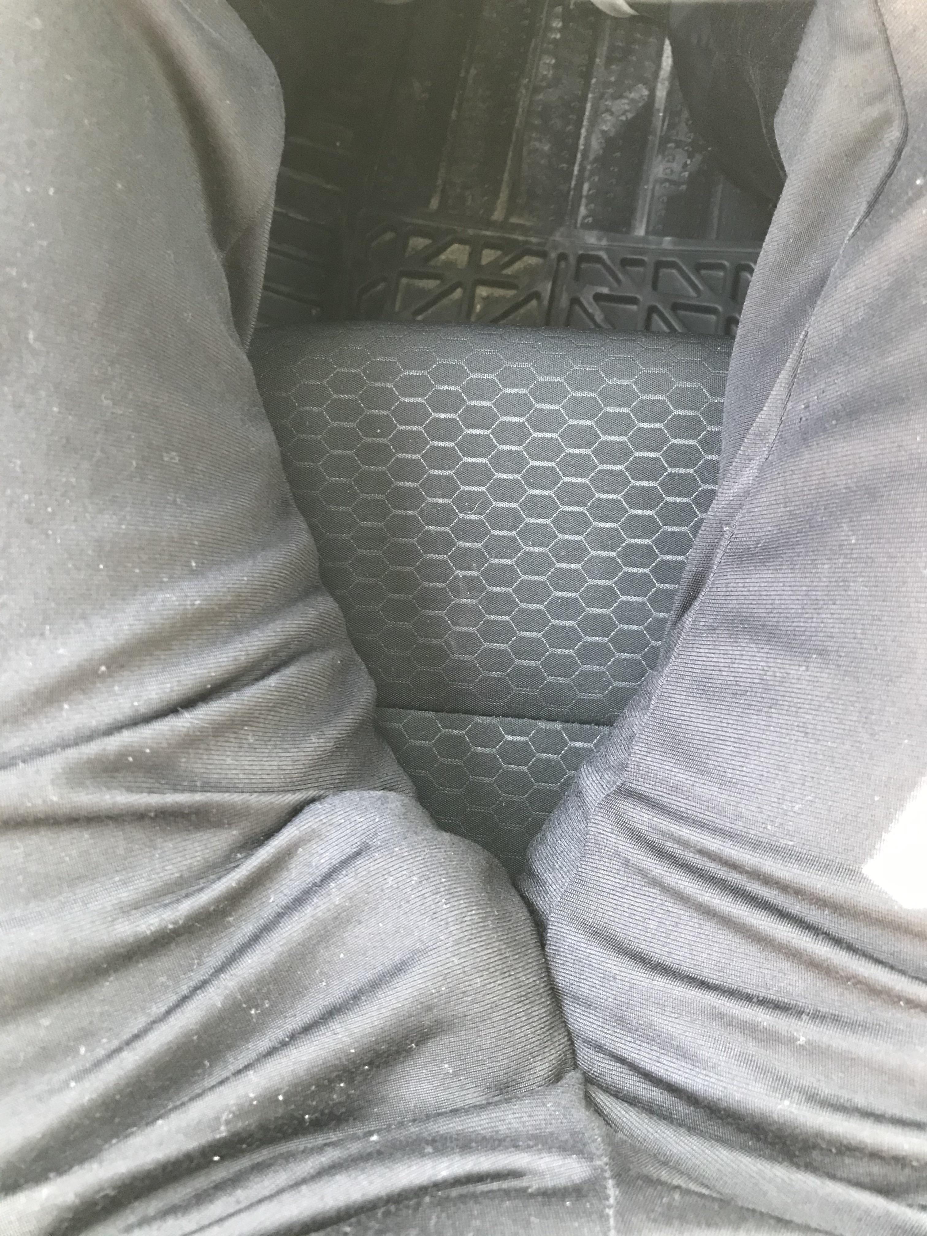 Driving time bulge ! | Scrolller