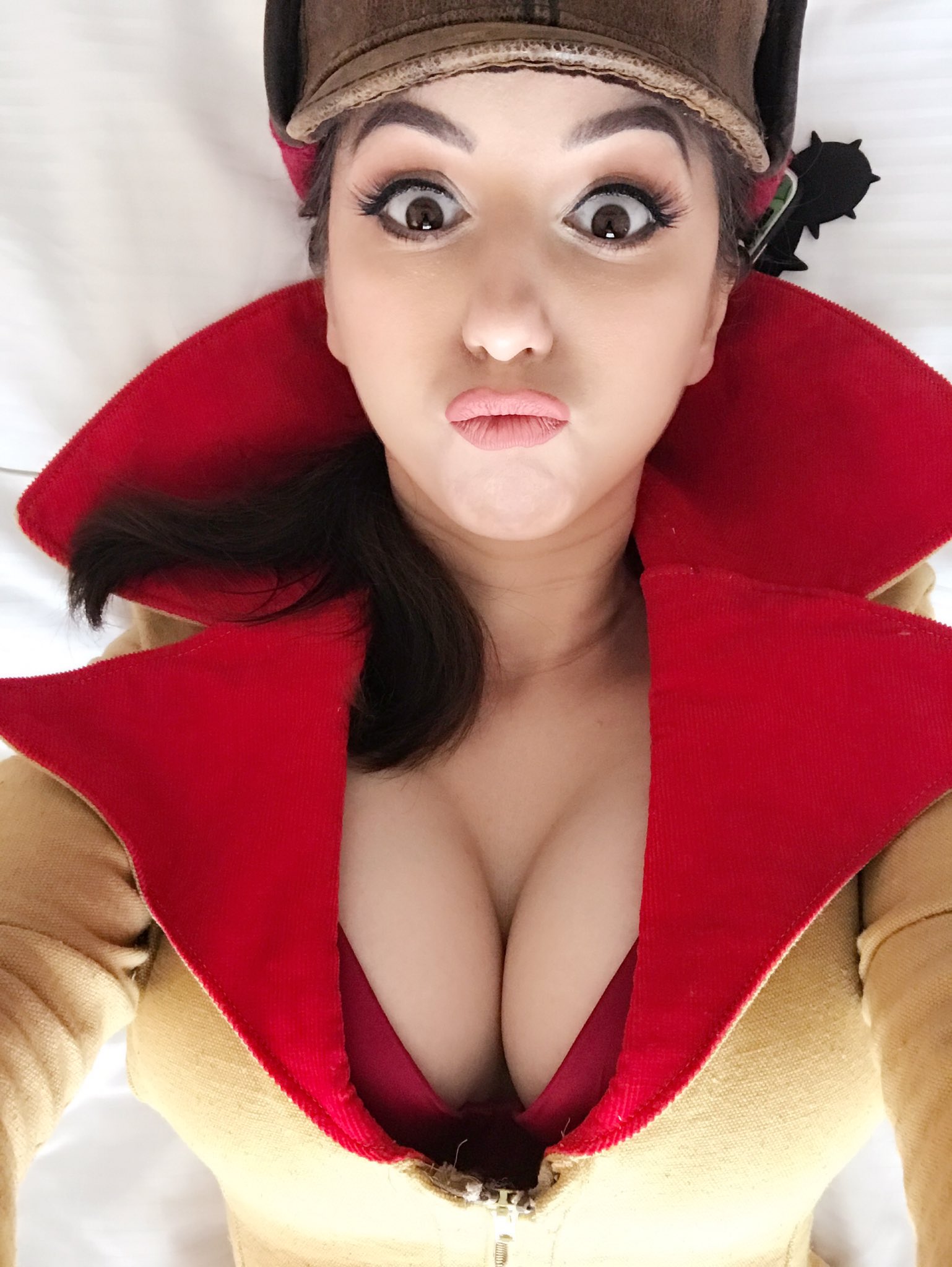 Duck face | Scrolller