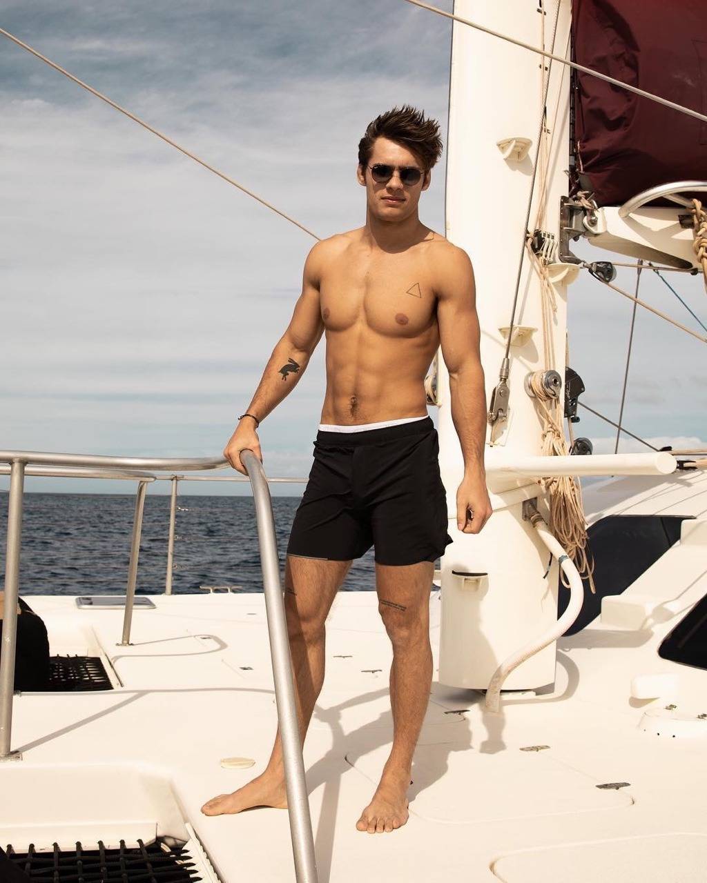 Dylan Geick - American VLogger | Scrolller