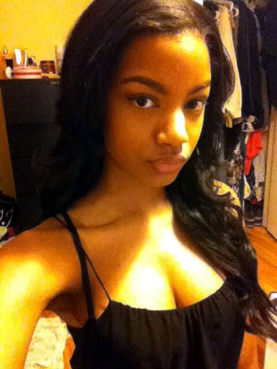 Ebonee Davis | Scrolller