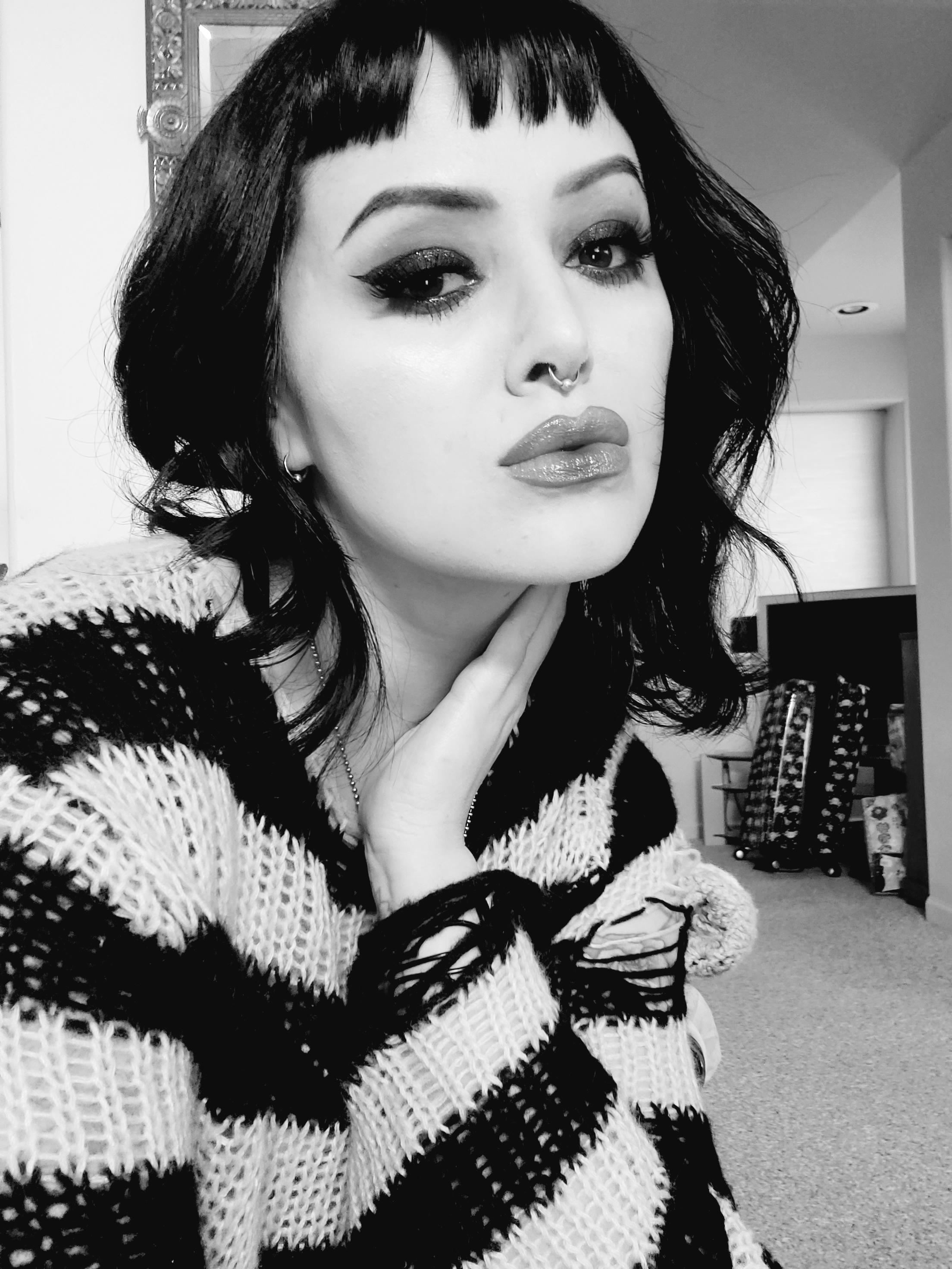 Elder goths represent! 🤟 | Scrolller