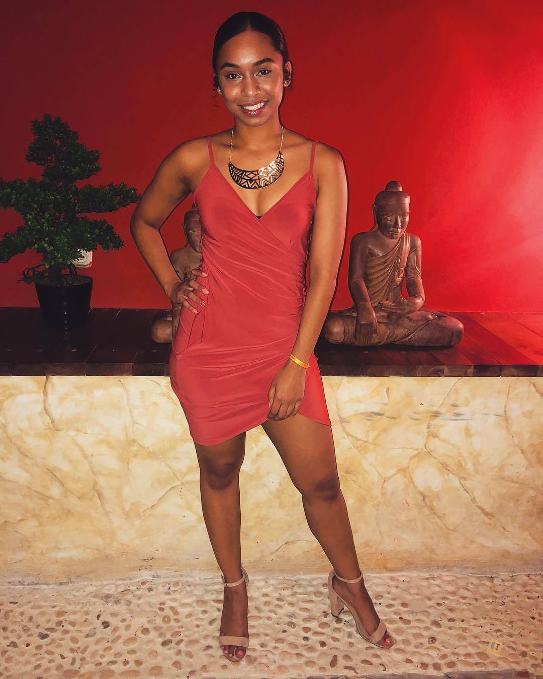 Elegant Design | Merismar Isabel | Scrolller