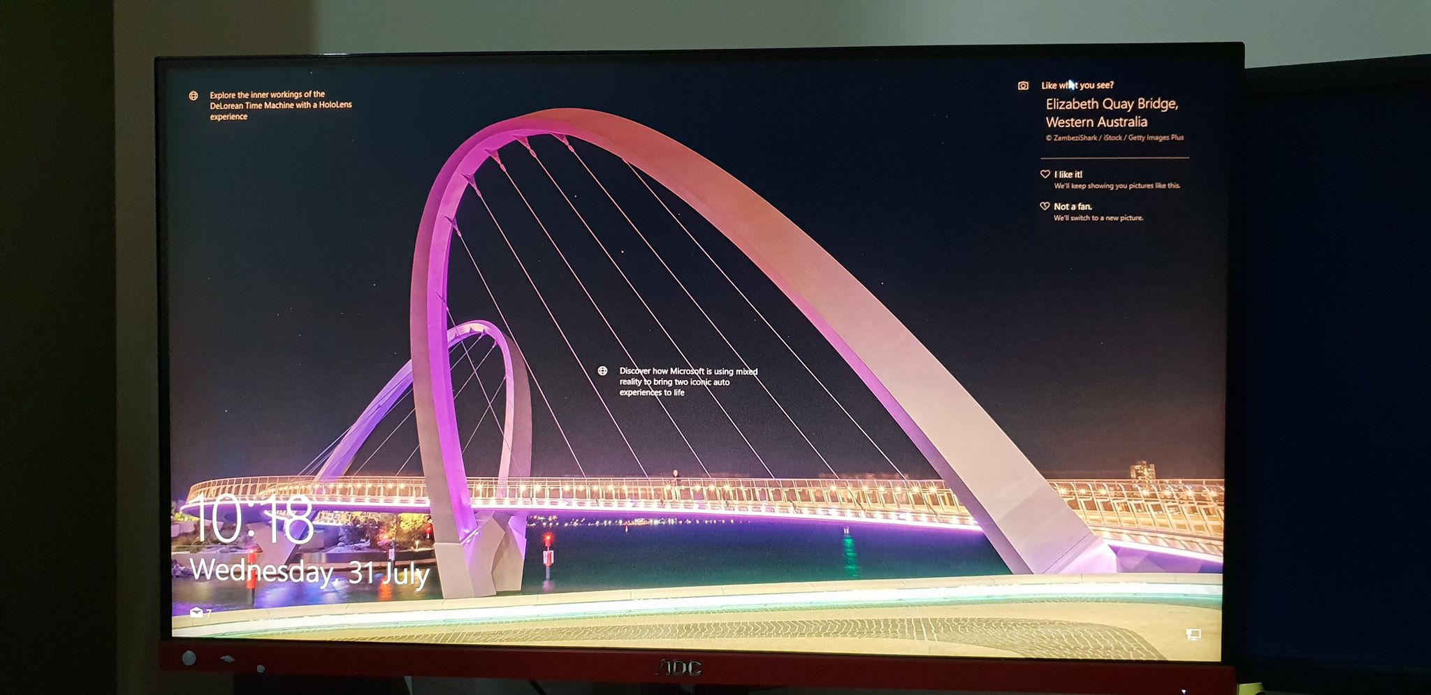 Elizabeth Quay's beauty captured in the Windows 10 Spotlight | Scrolller