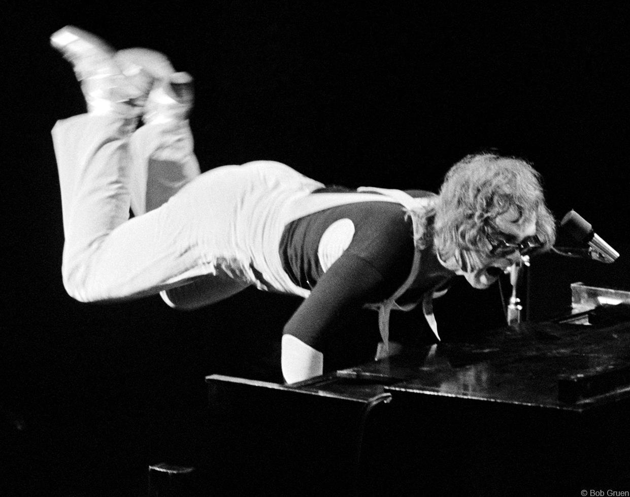 Elton John, 1971 | Scrolller