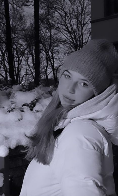 Emilia (irtr) | Scrolller