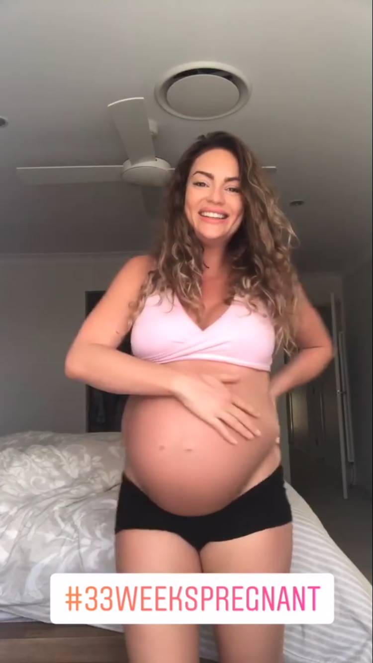 Emily Skye | Scrolller