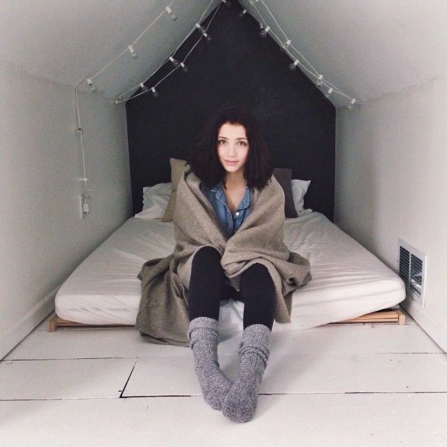 Emily with a blanket | Scrolller