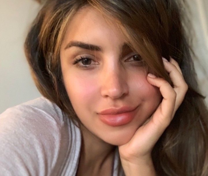 Emira Kowalska | Scrolller