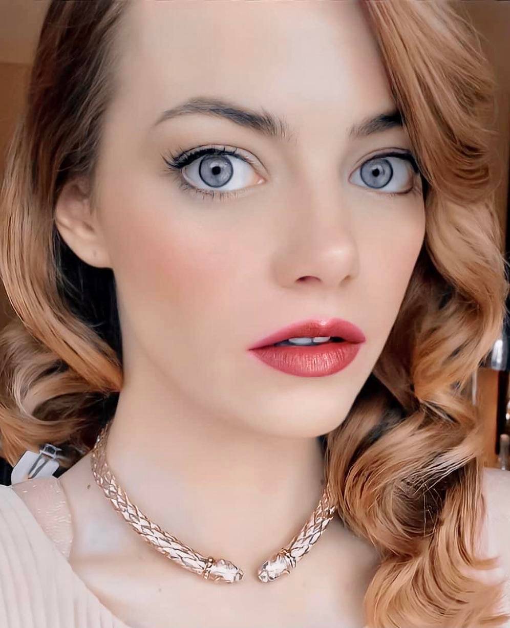 Emma stone | Scrolller