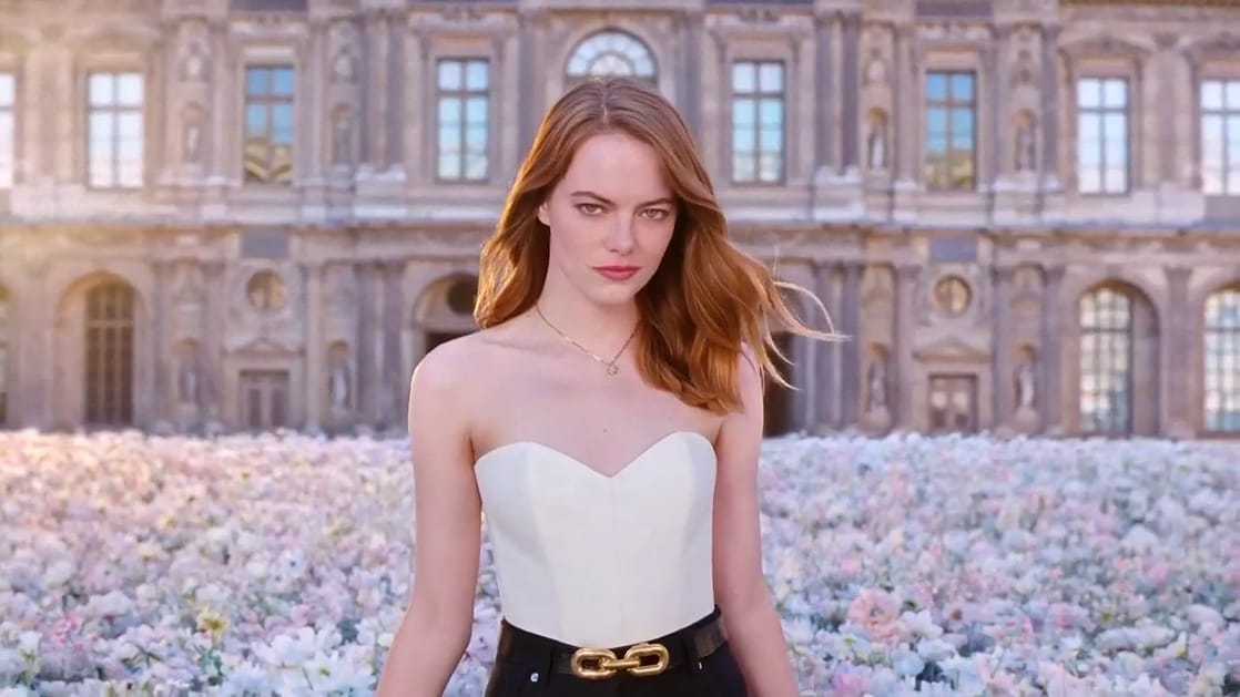 Emma Stone Scrolller