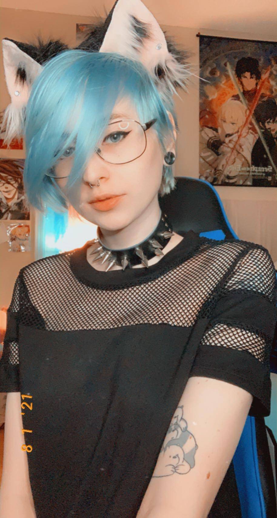 Emo kitty🖤 | Scrolller