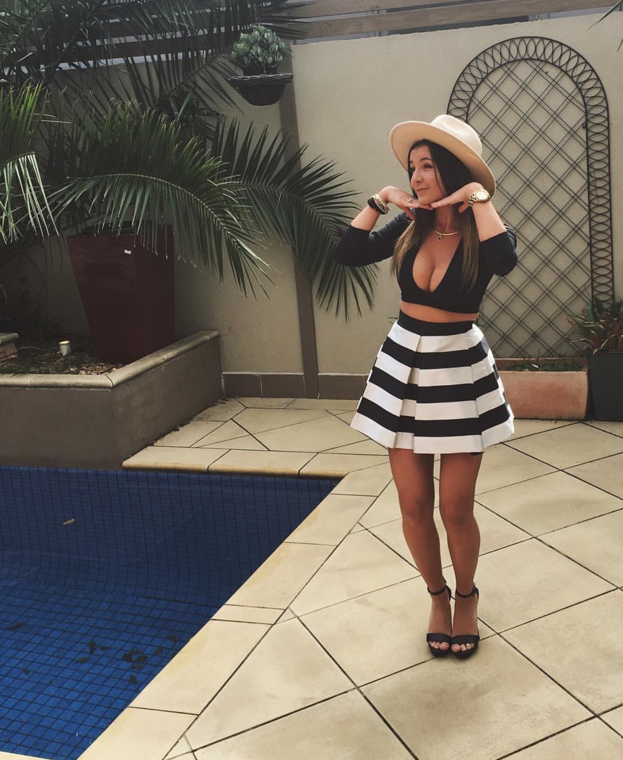 Empty pool | Scrolller