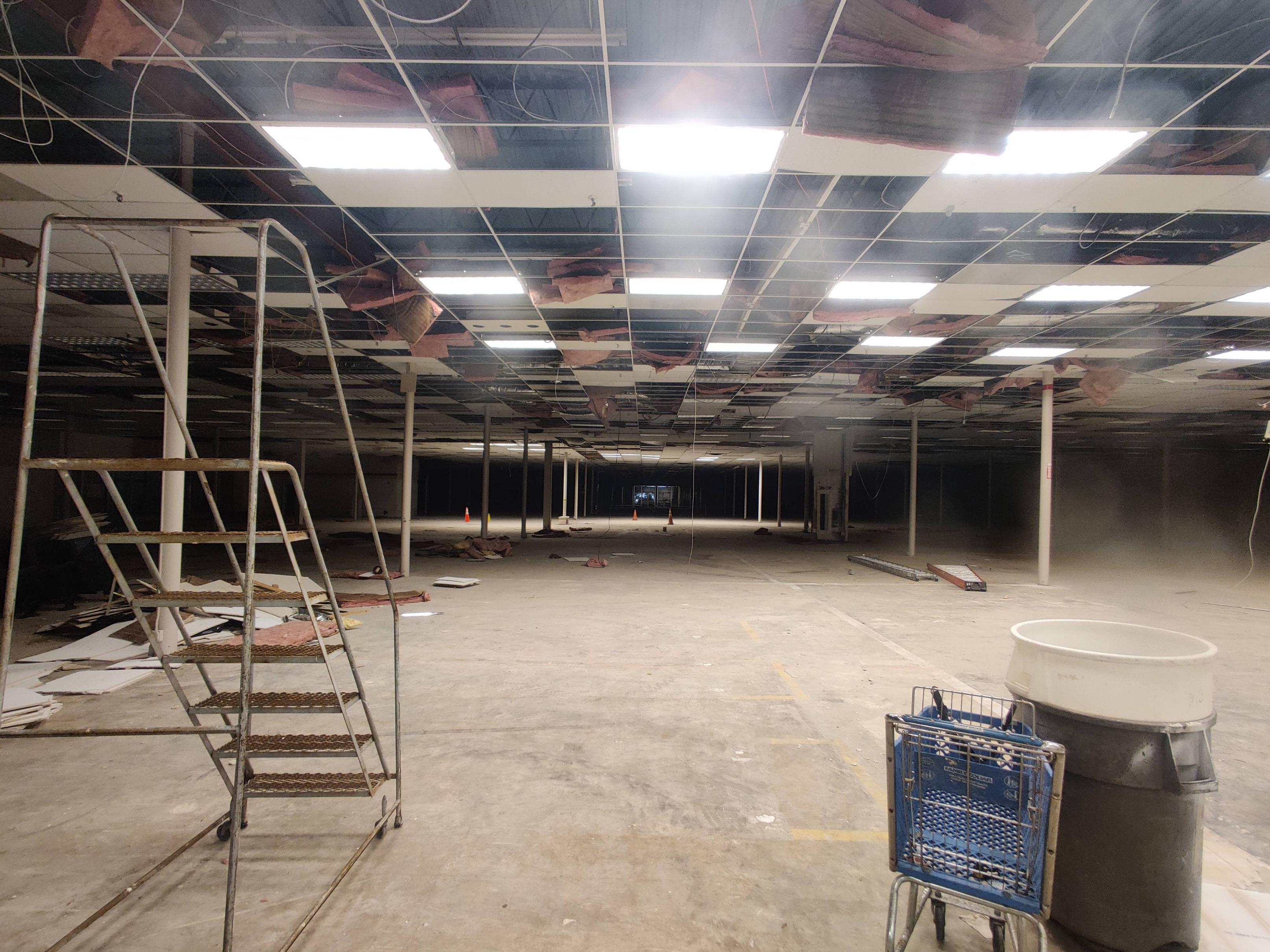 Empty Sears in my local mall. | Scrolller