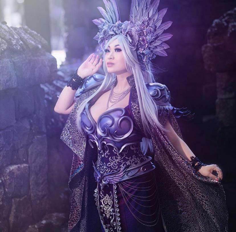 Empyrean Empress | Scrolller