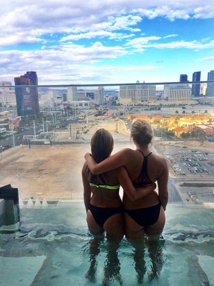 Enjoying the view | Scrolller