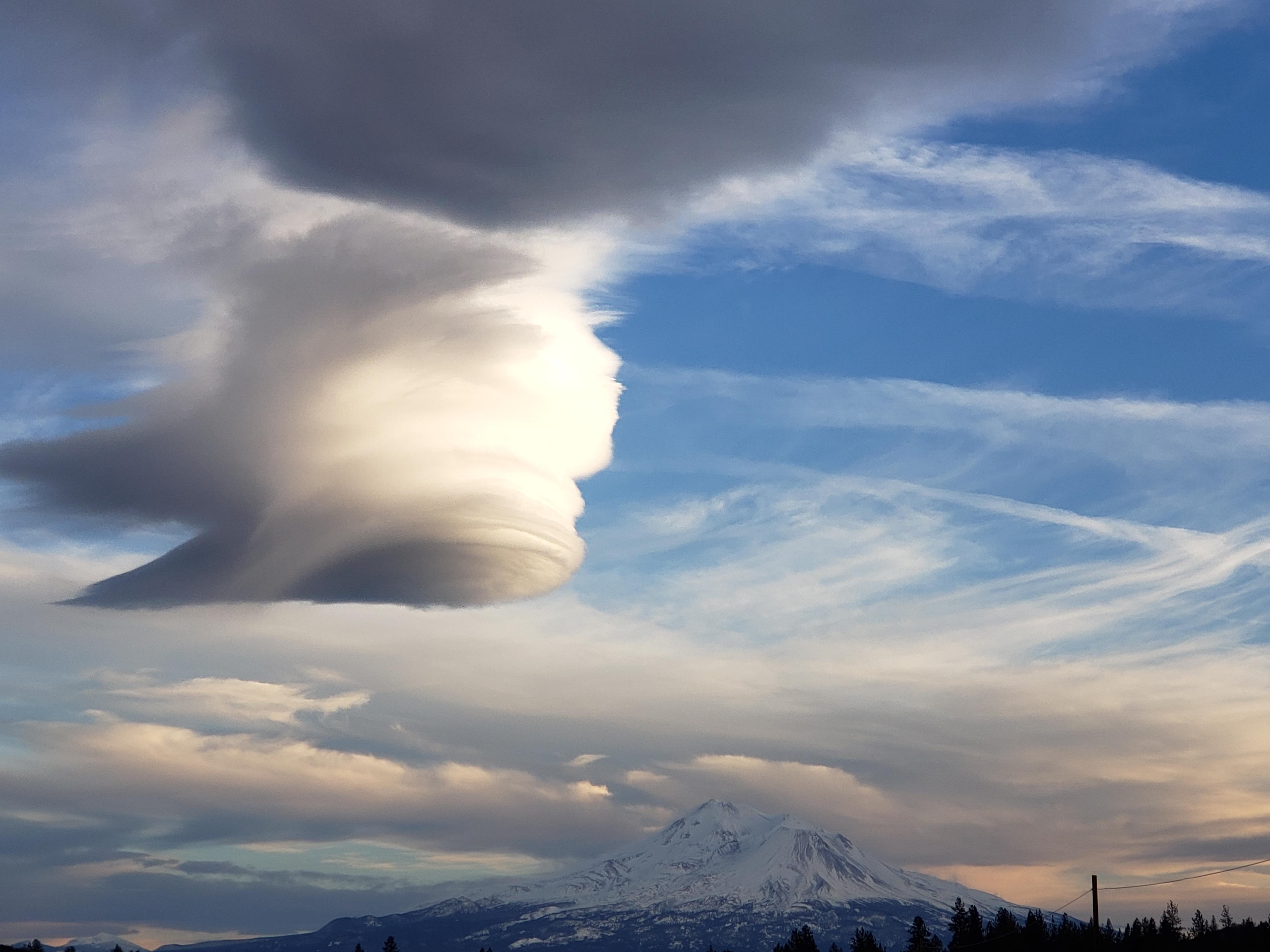 Epic cloud formation. Mt. Shasta, CA | Scrolller
