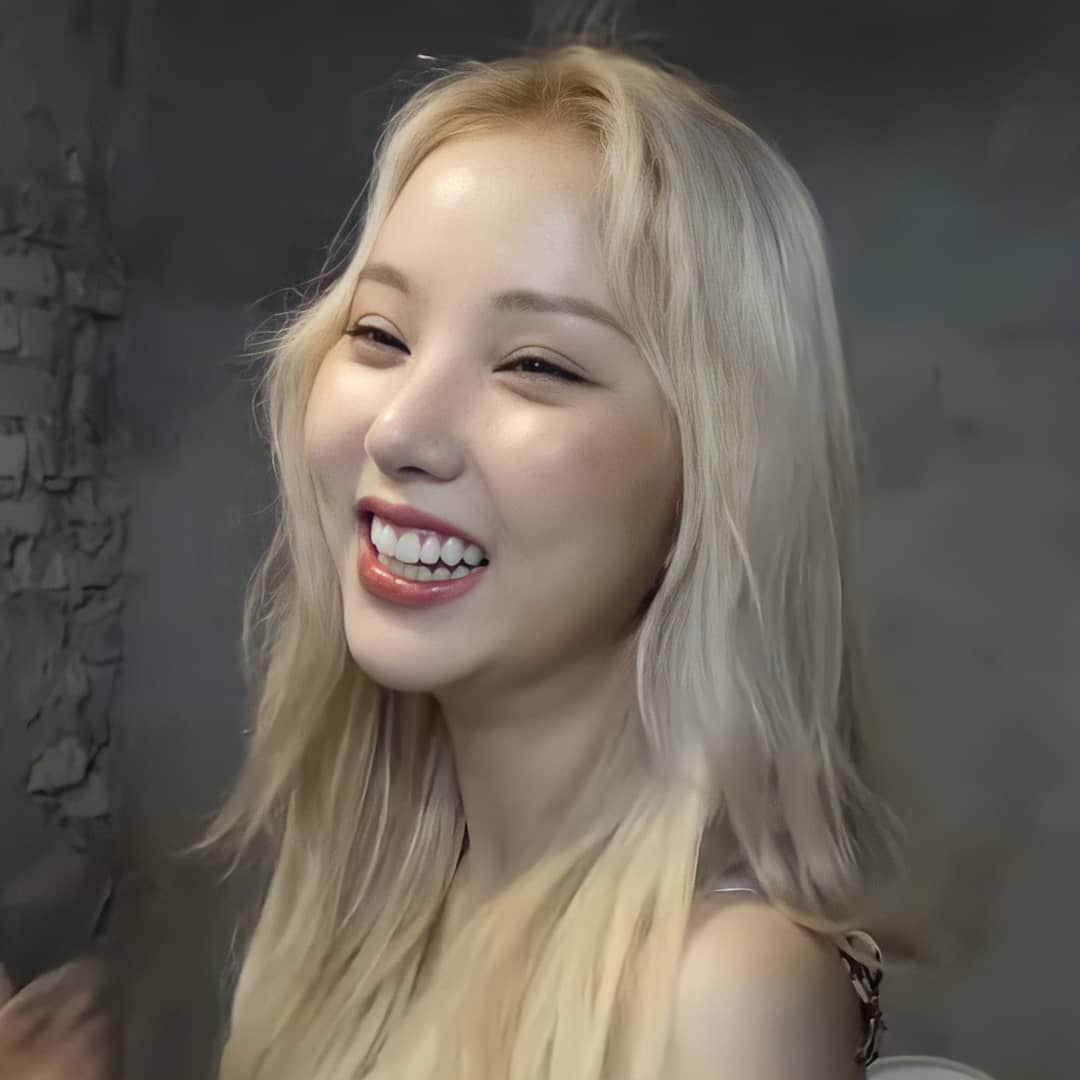 Eunha captured my heart. | Scrolller