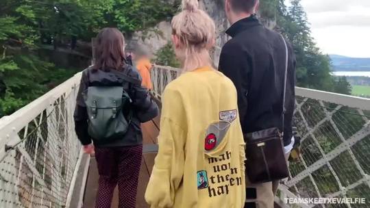 Eva Elfie won't leave you behind | Scrolller