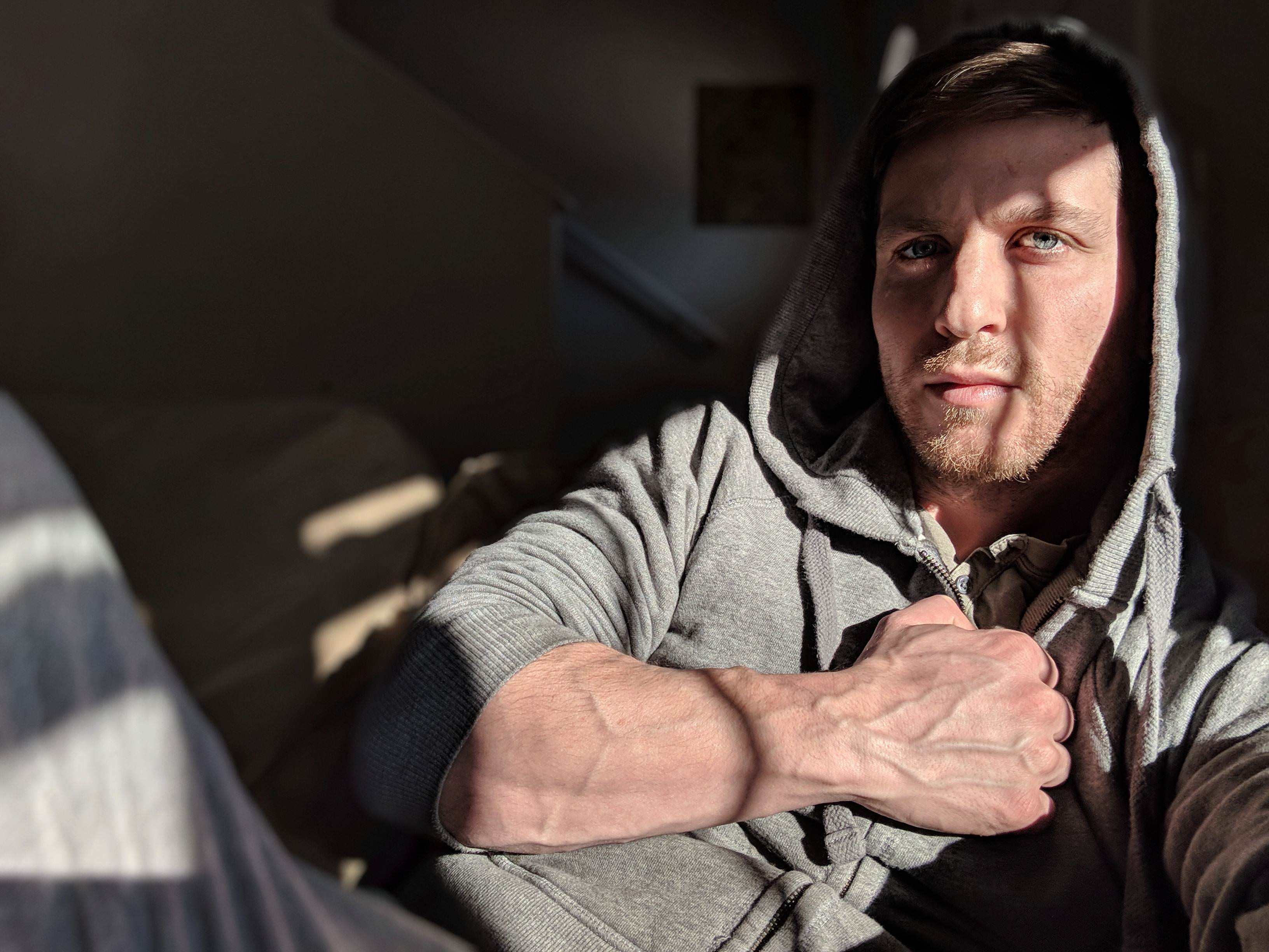 Everybody has the cross arm thing going. This is [m]y signature pose... | Scrolller