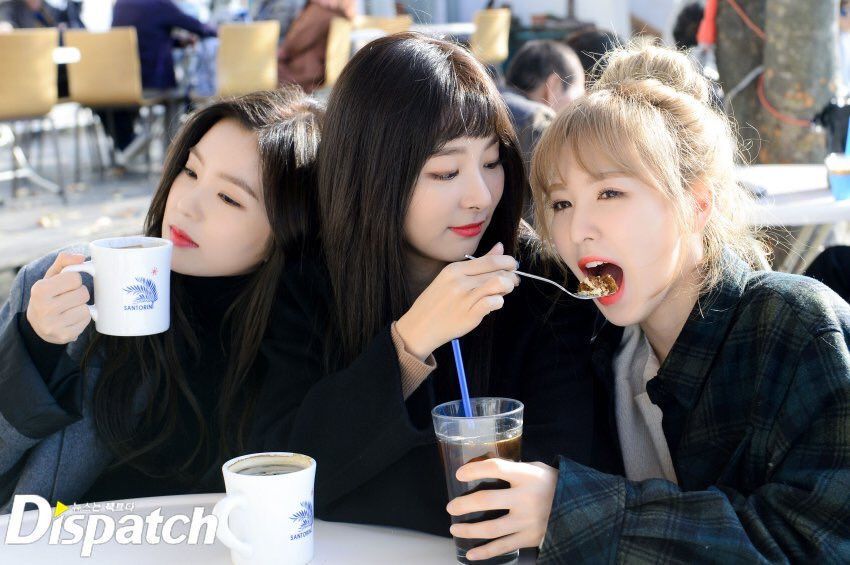 Everyone, let's support seulrene's debut! | Scrolller