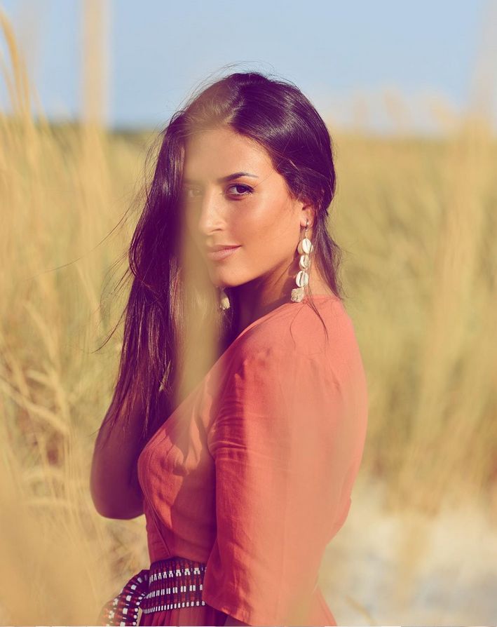 Evi Saltaferidou | Scrolller