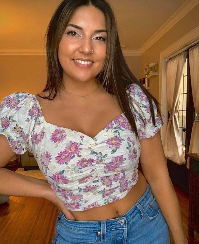 Ex Coworker | Scrolller