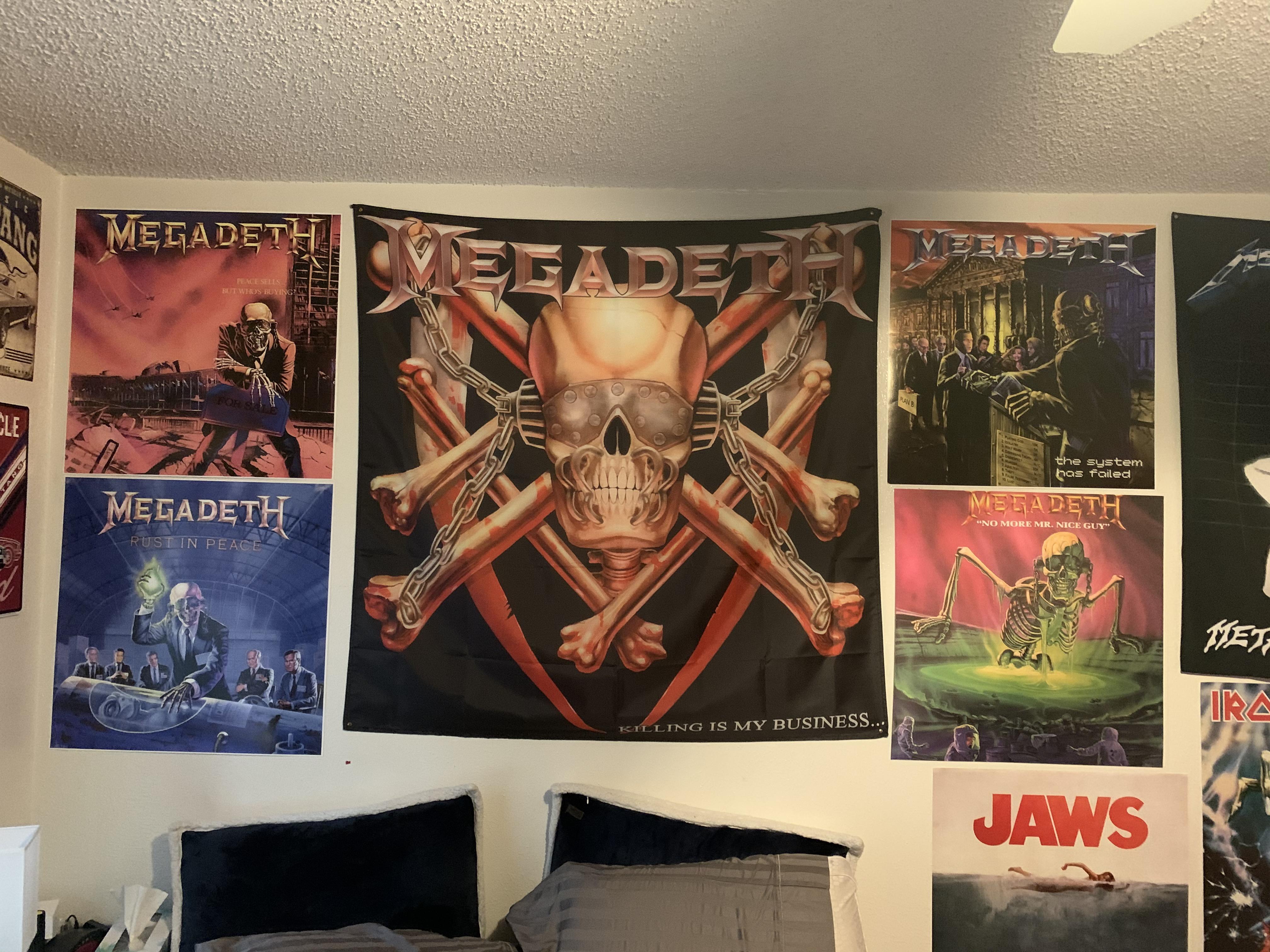 Expanded | Scrolller