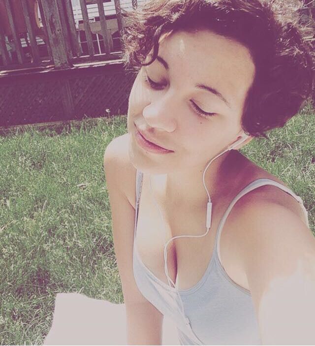 Eyes closed | Scrolller