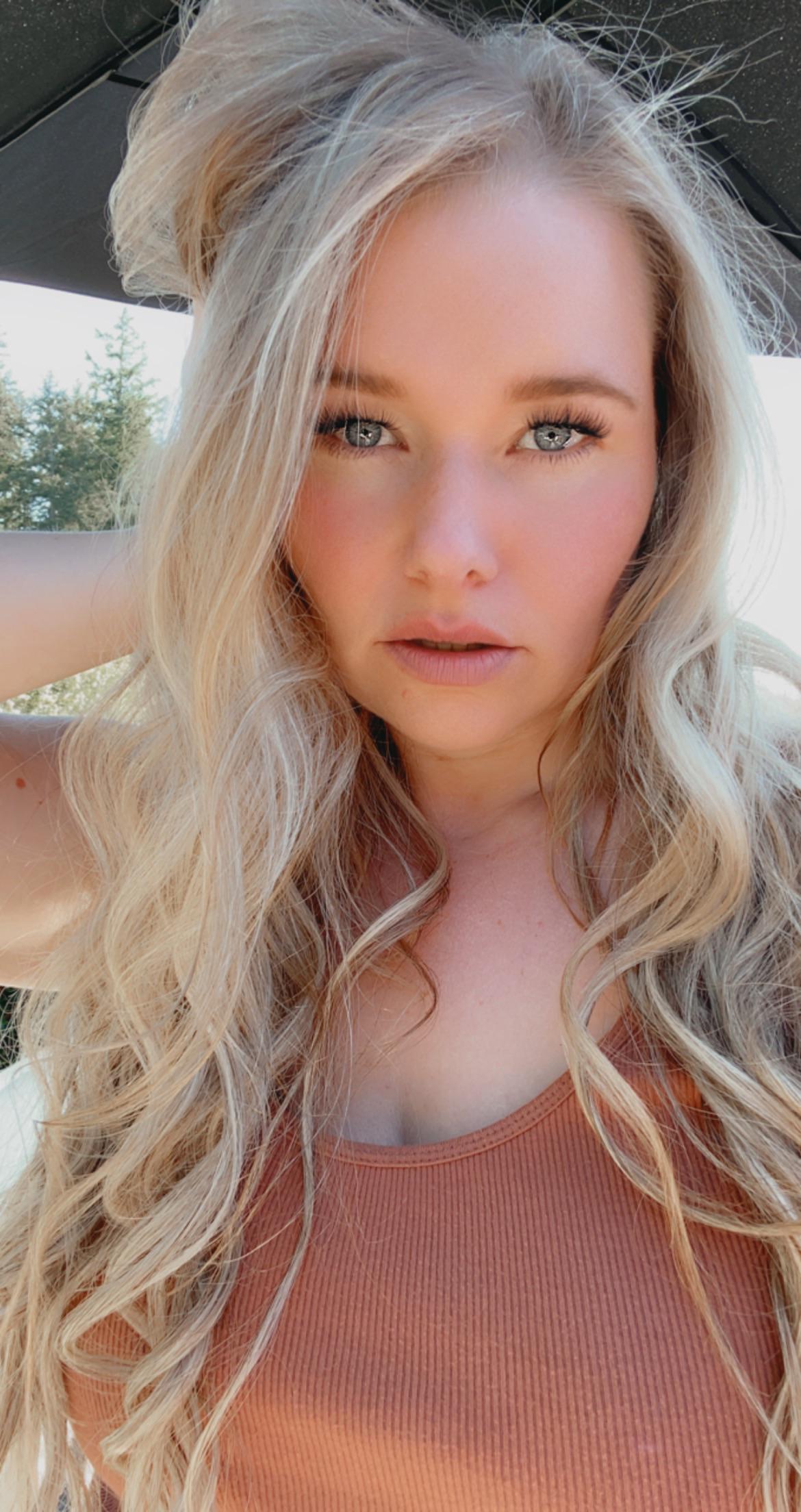 Eyes of Blue 💙 (35) | Scrolller