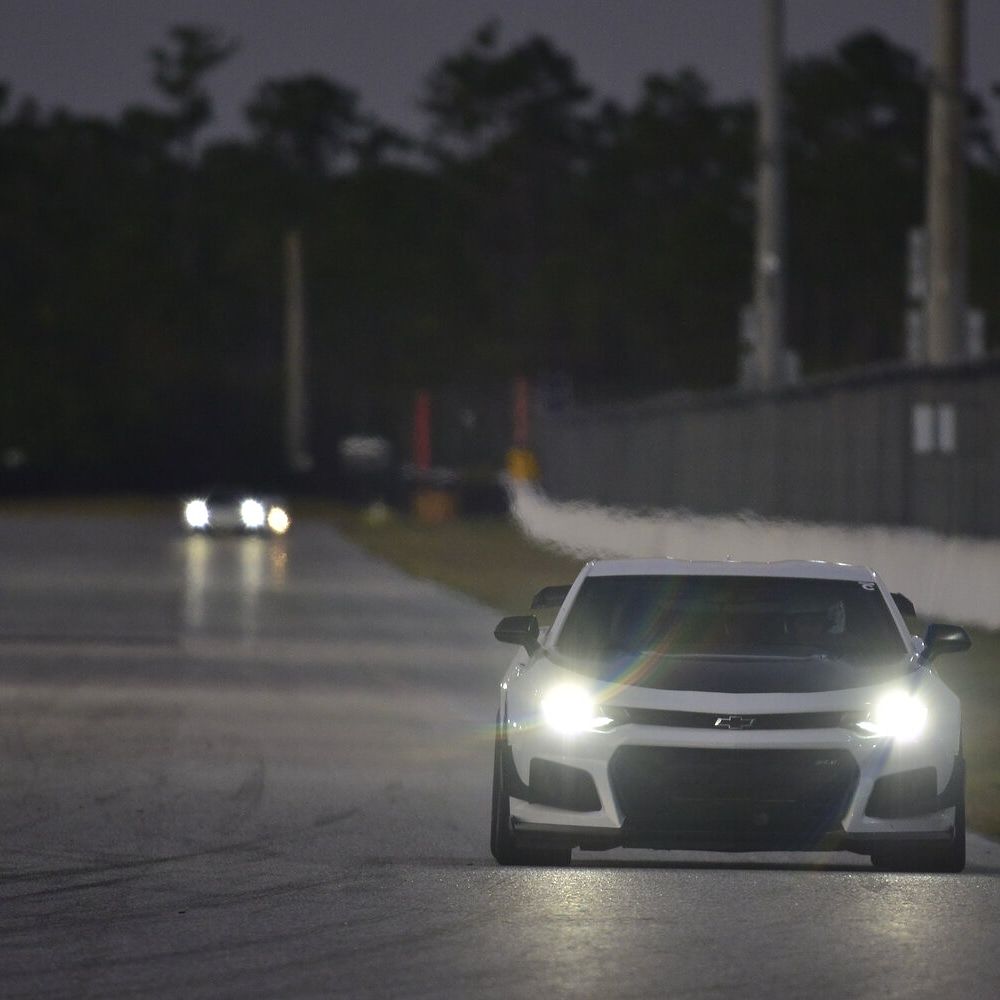 Eyes through the turn! | Scrolller