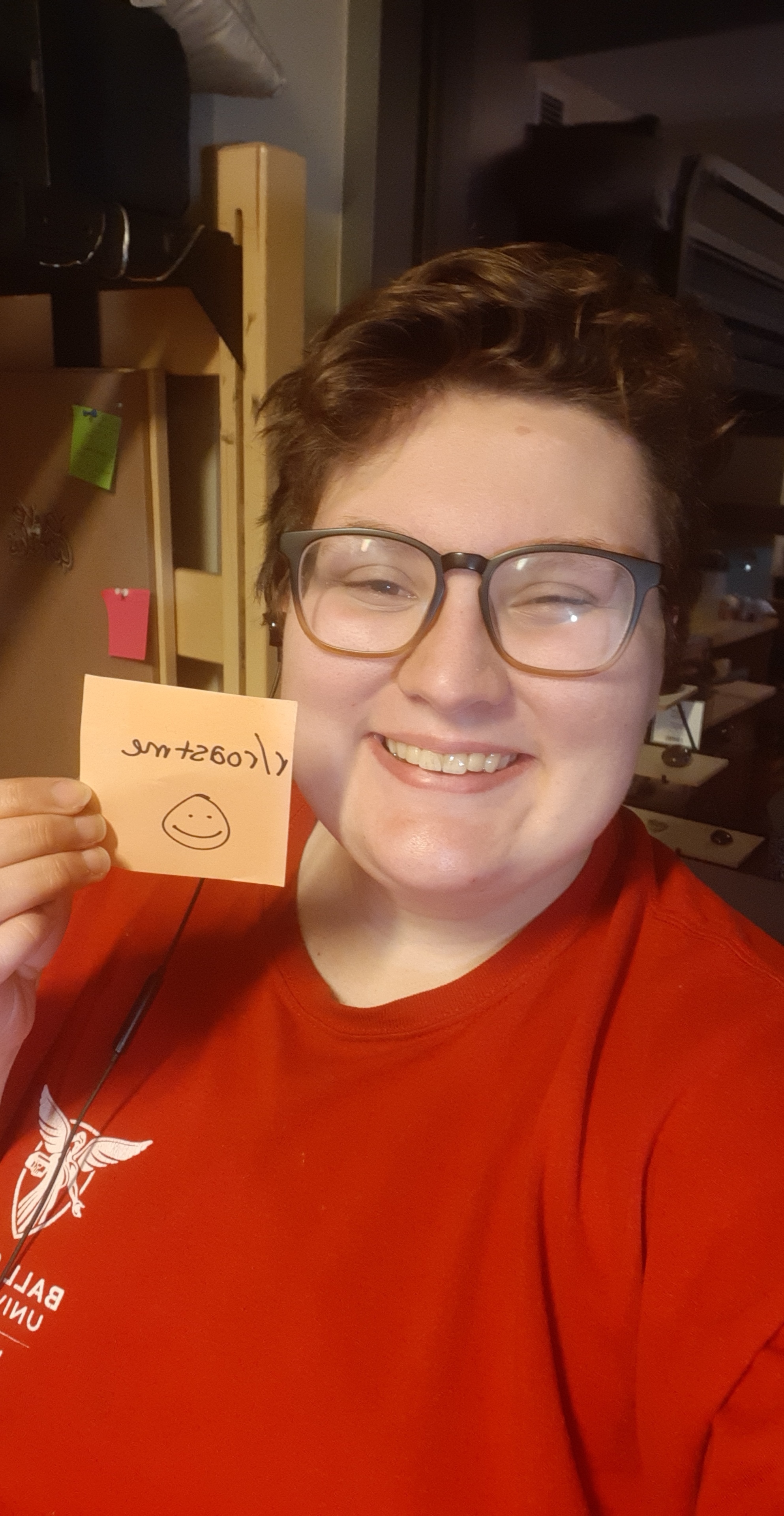 F, 18, and lookin' to get ROASTED | Scrolller