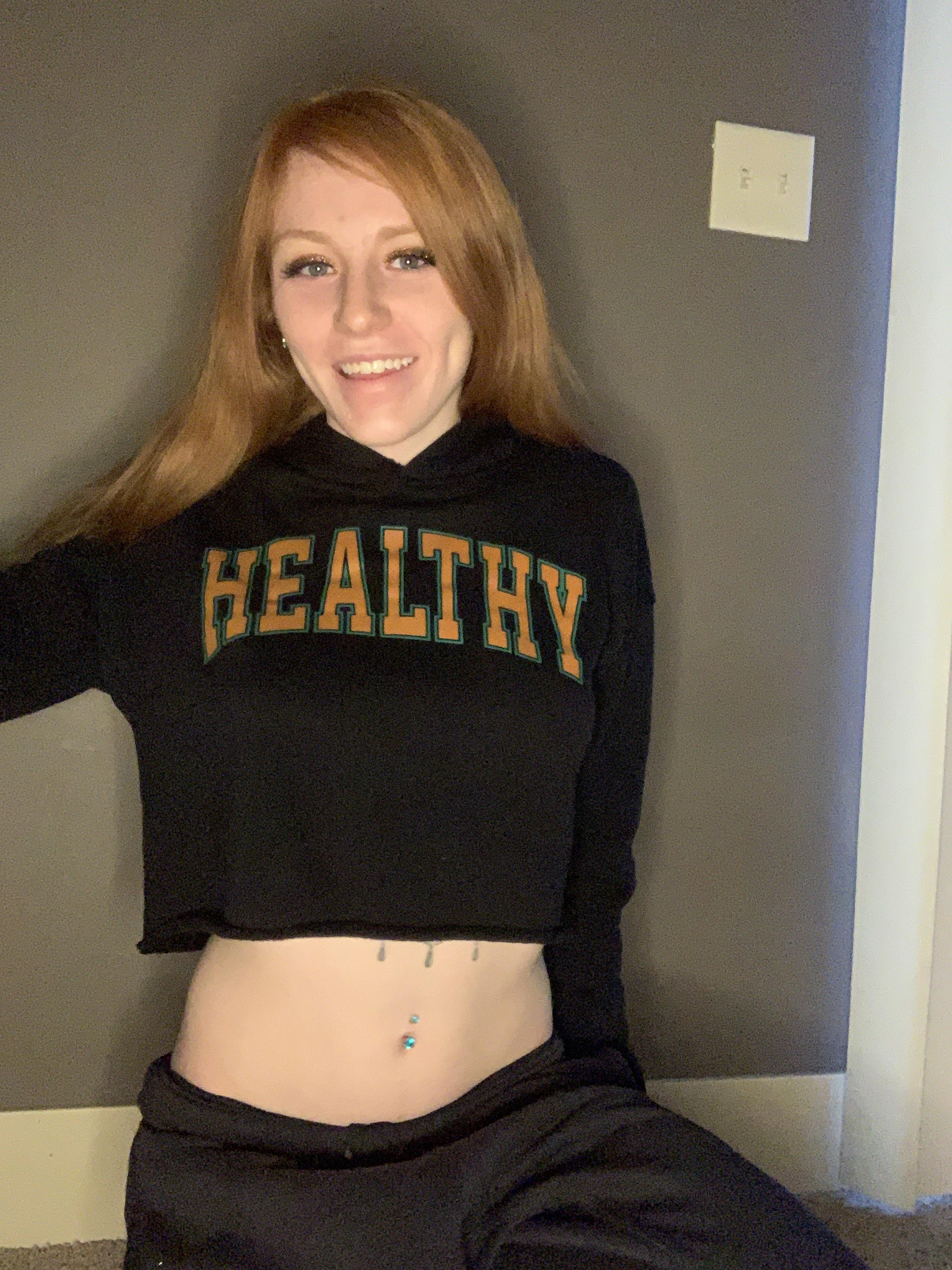 F 23 healthy | Scrolller