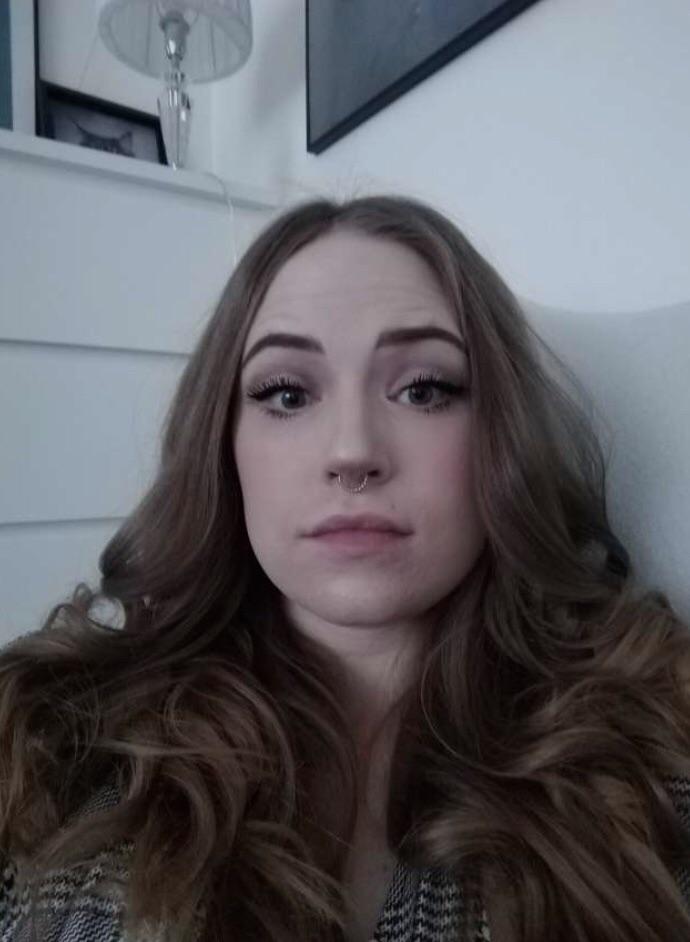 [F21] Bored... | Scrolller