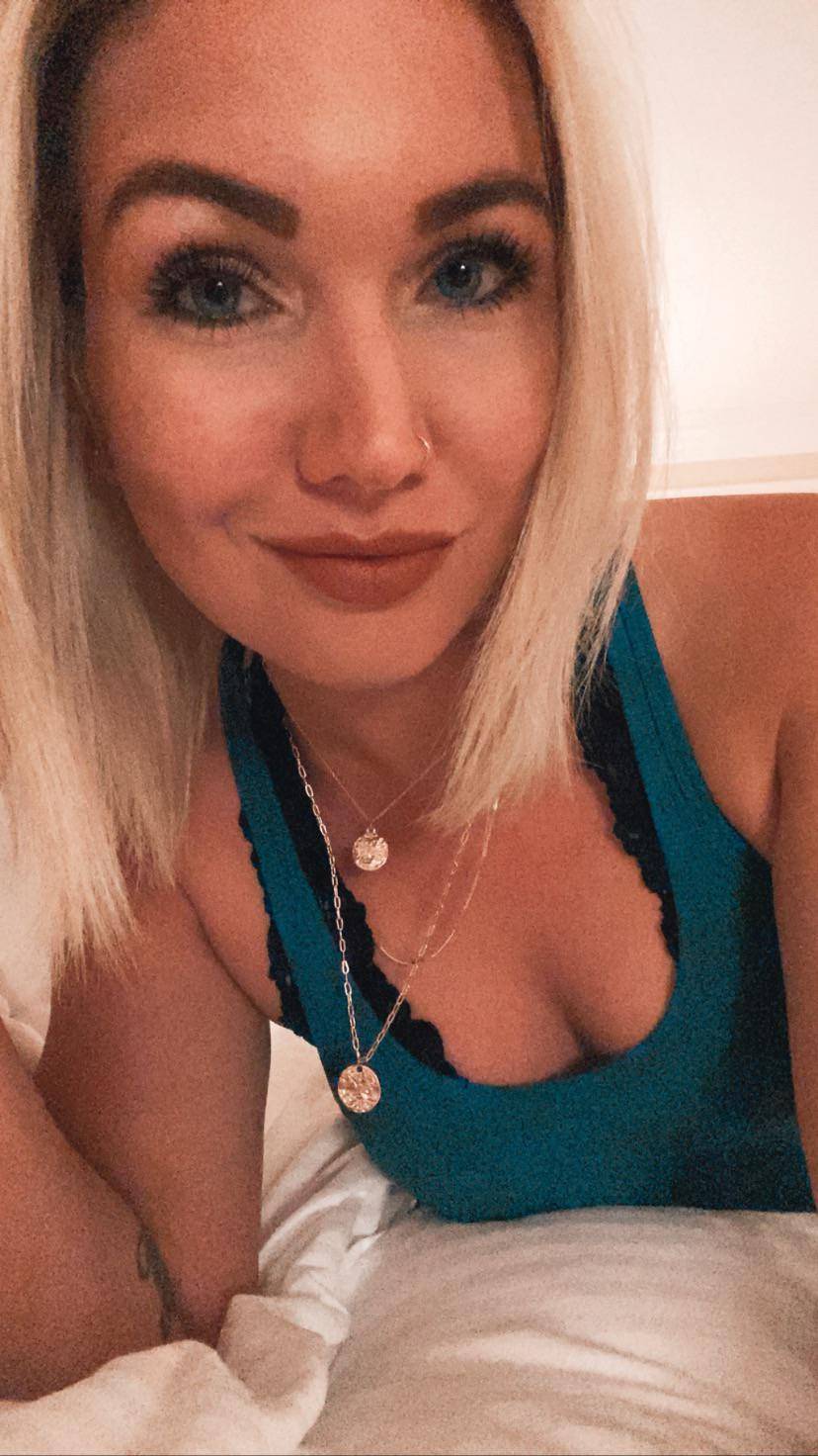 F34 💋 | Scrolller