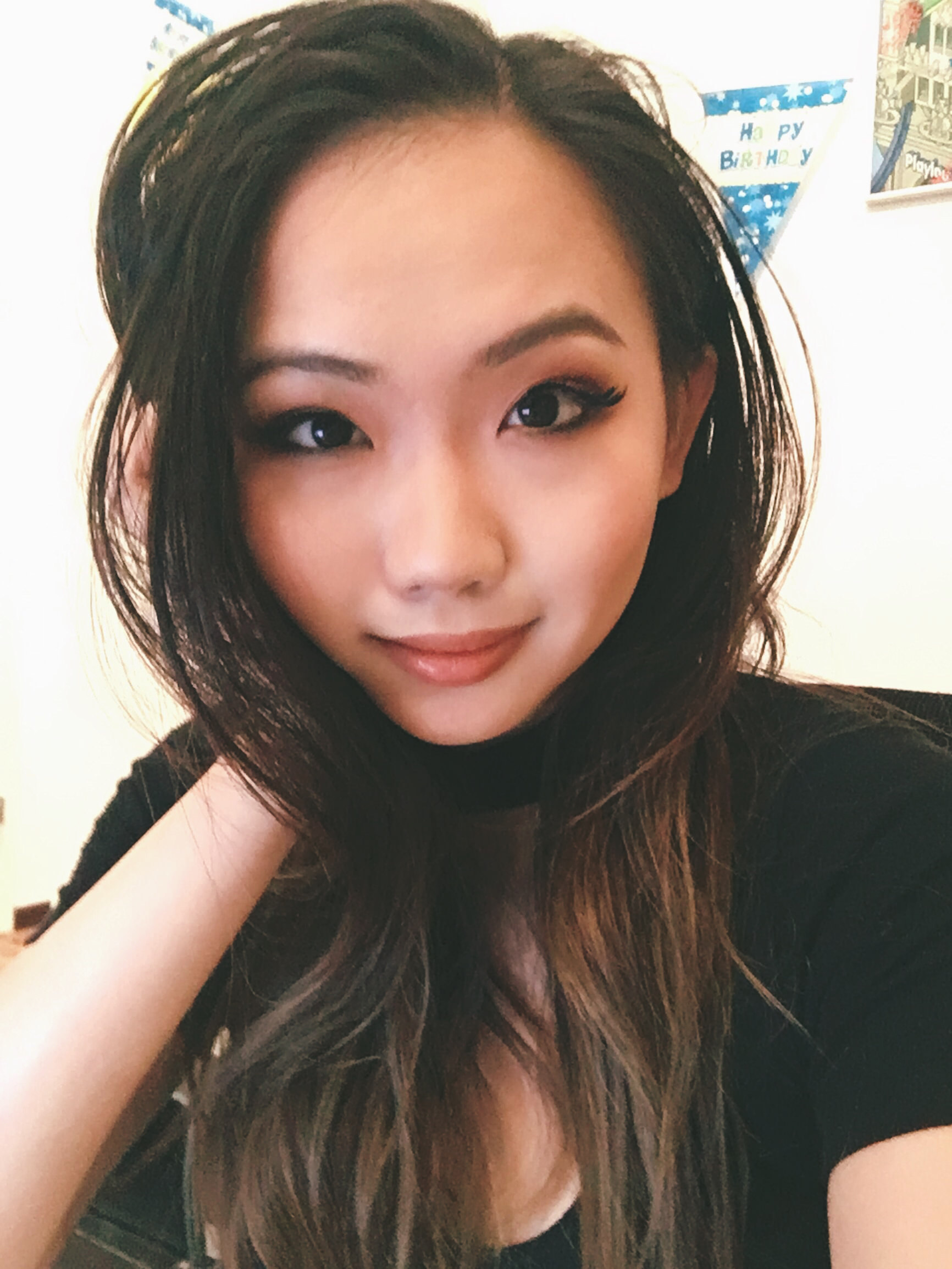 Face WITH makeup lol | Scrolller