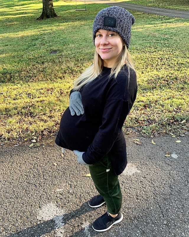 Fall Baby Bump | Scrolller