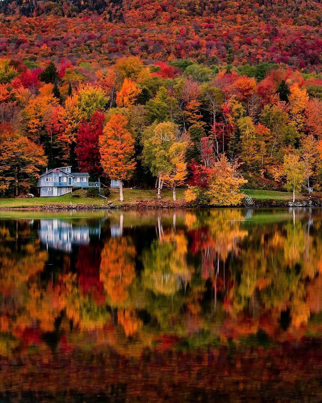 Fall colors in Vermont | Scrolller