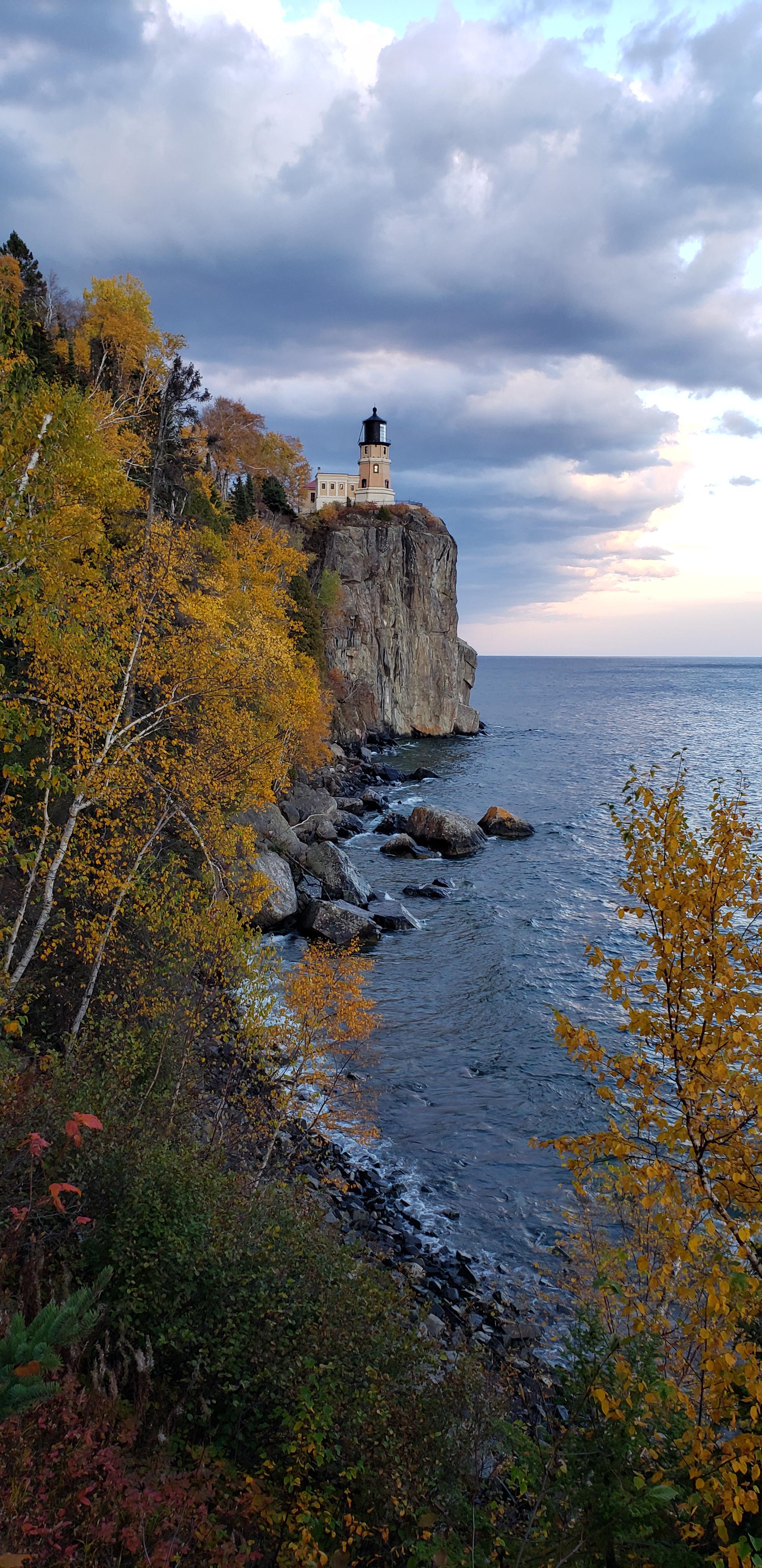 Fall colors , Minnesota. [OC]. | Scrolller
