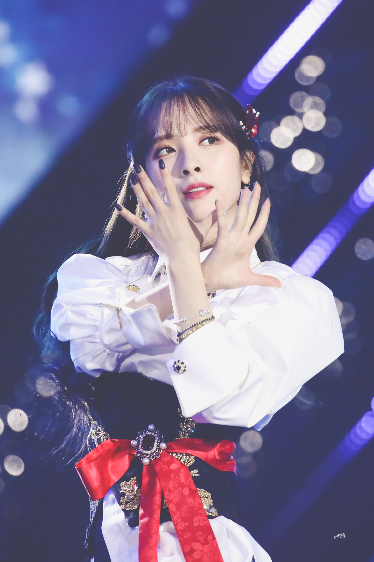 Fancy Bona | Scrolller