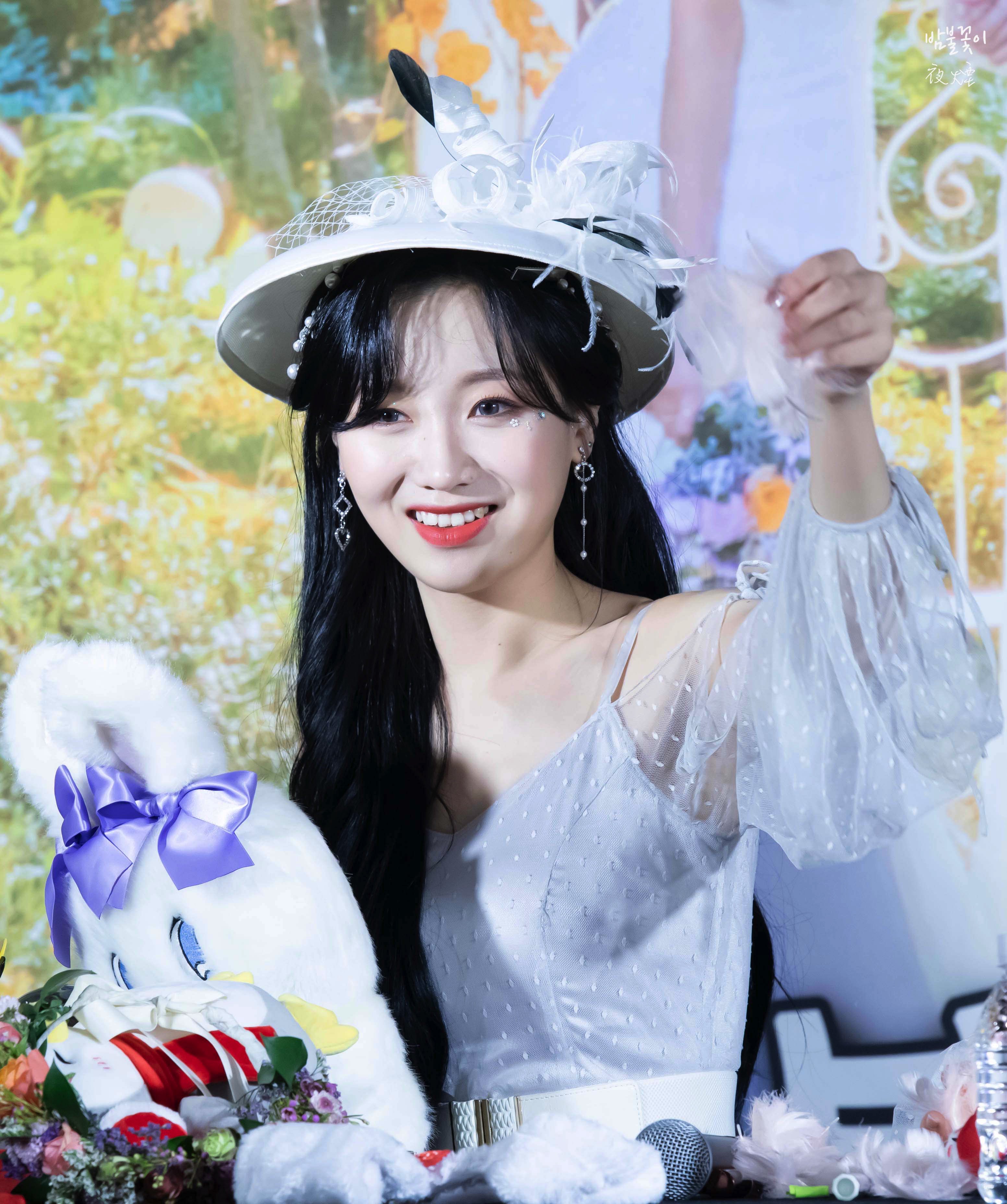 Fancy Sujeong Scrolller