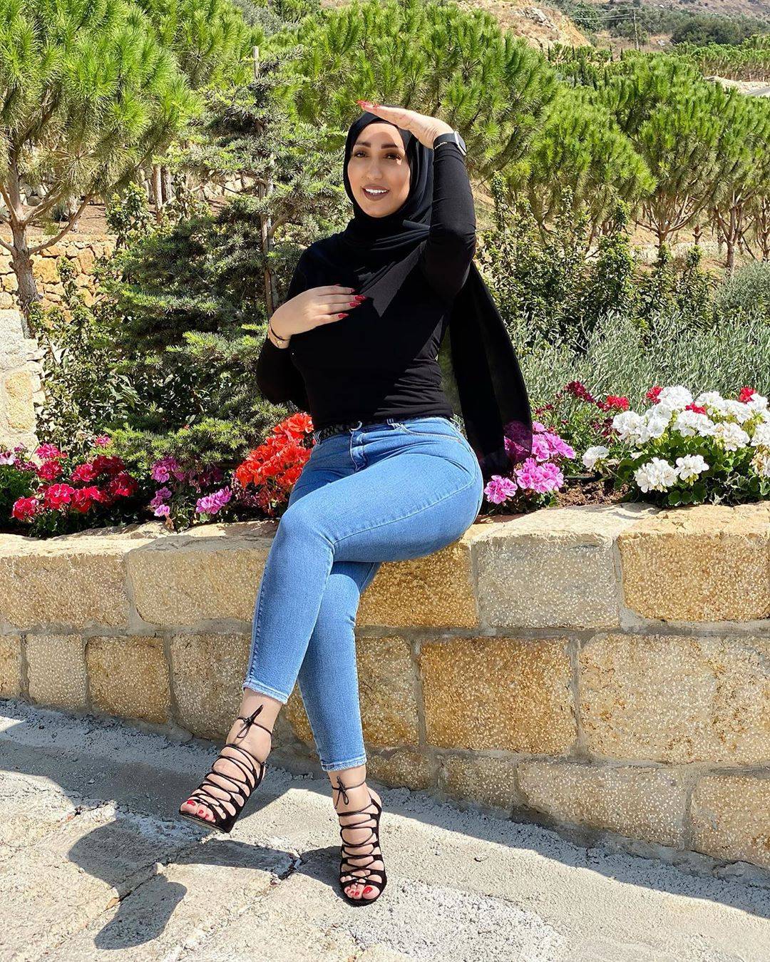 Fatima Salman | Scrolller