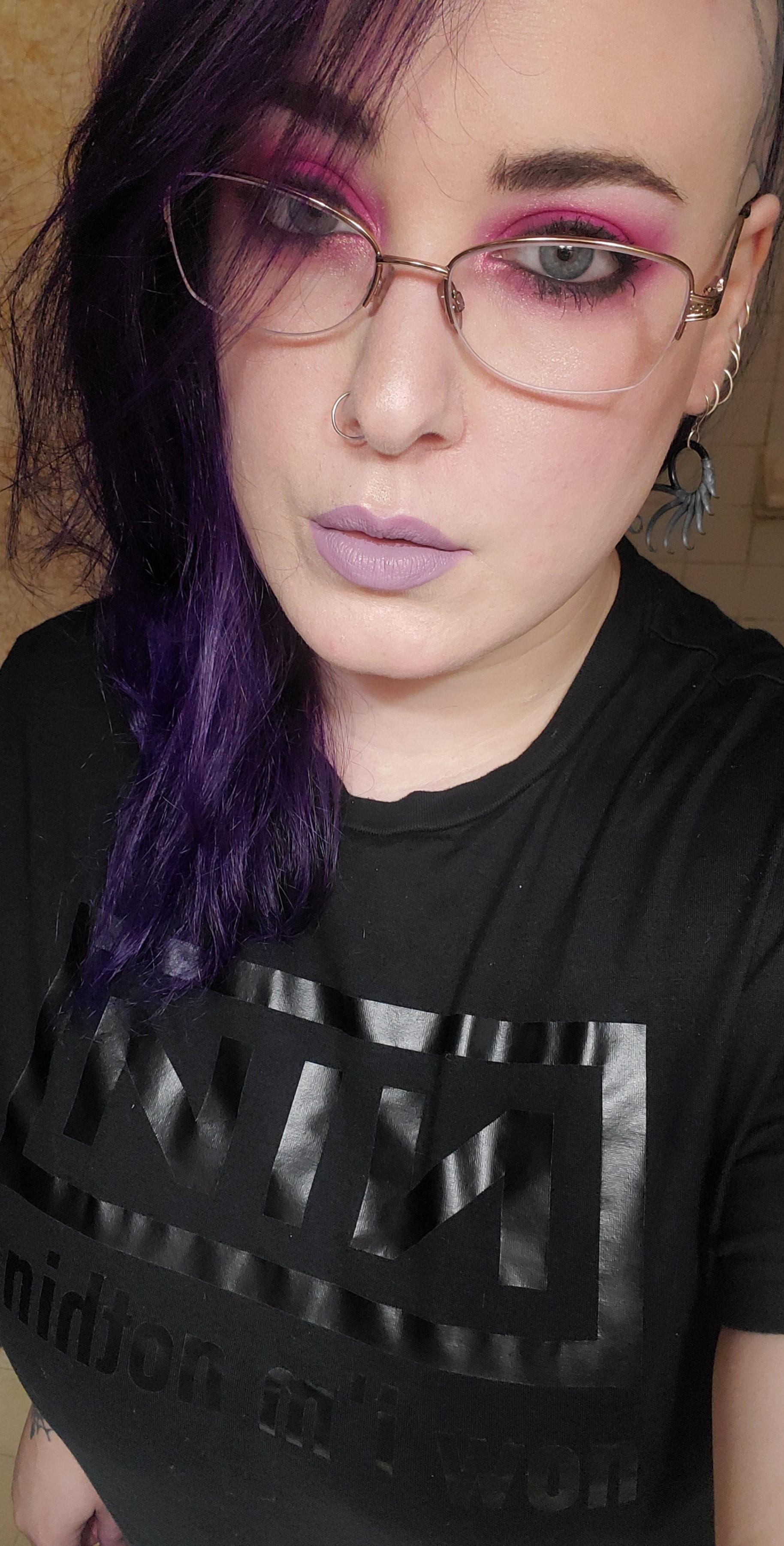 Favorite NIN shirt & lipstick combo | Scrolller